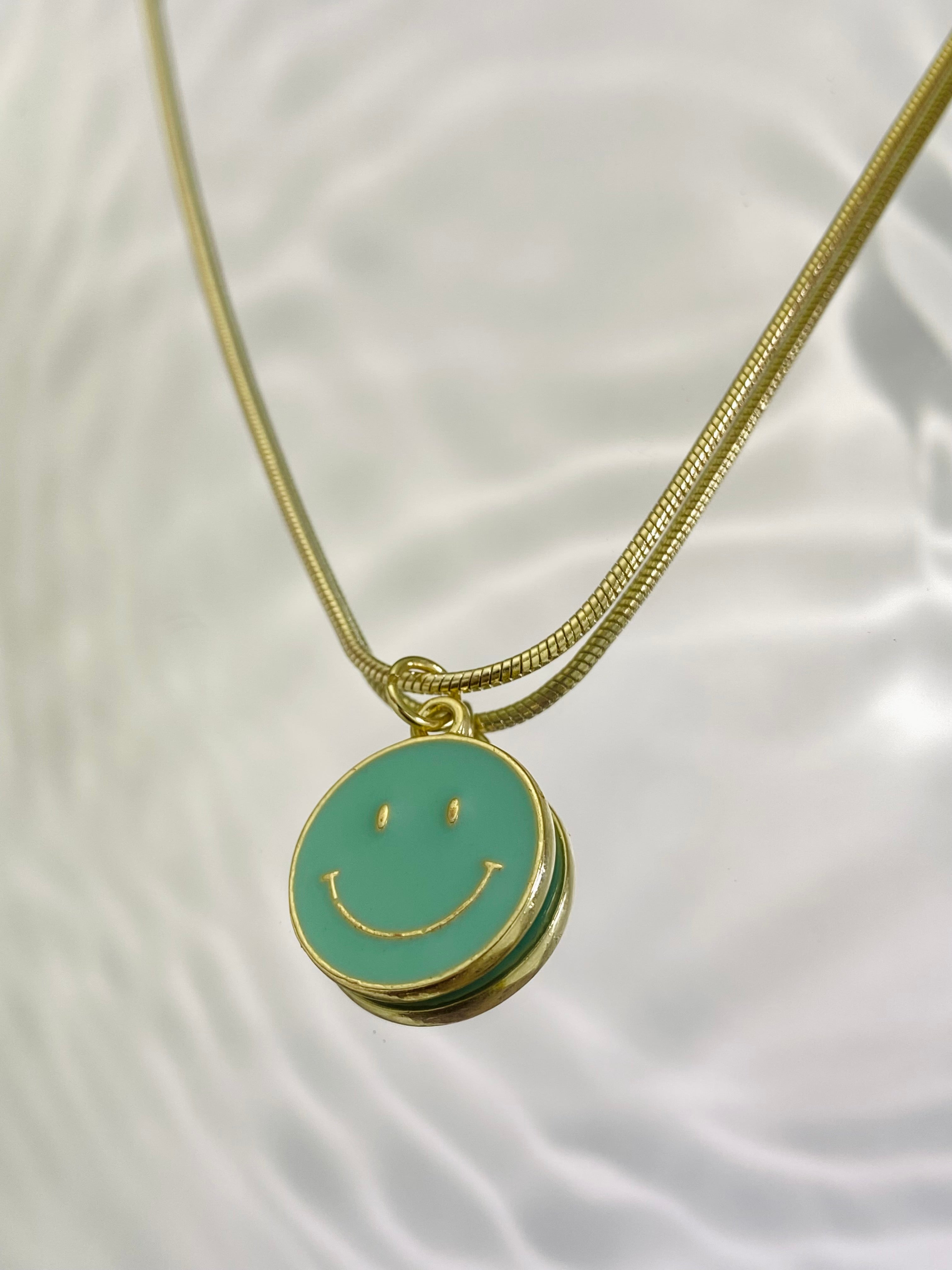 Mint Smiley Necklace – Ash&Cort
